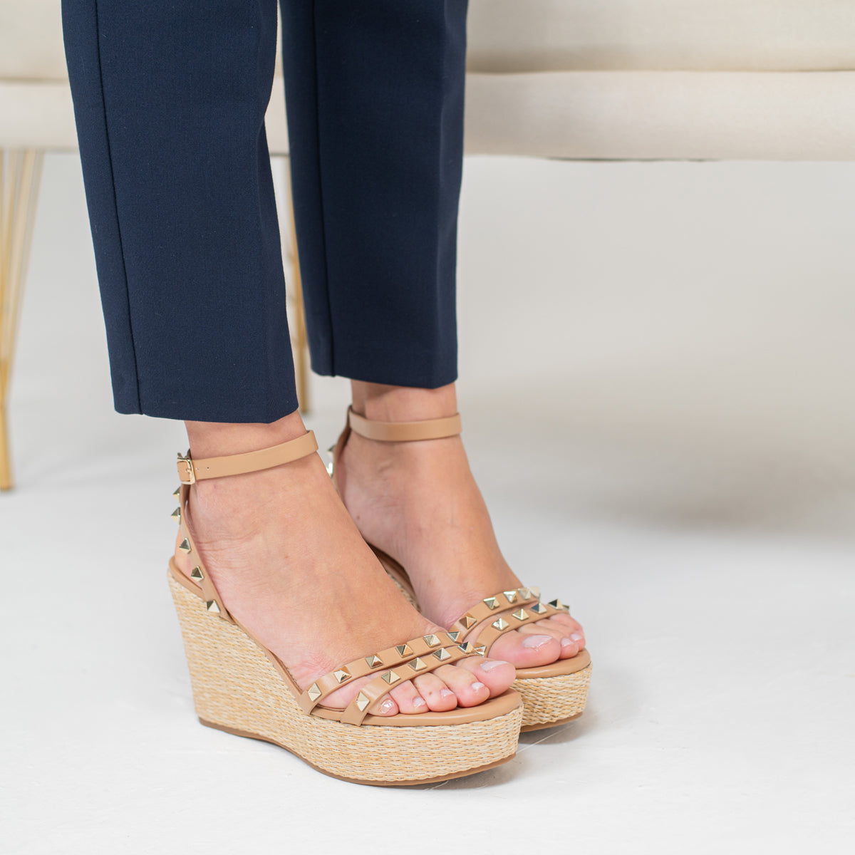FUORI TUTTO SANDALI E ZEPPE SS25 -70% – Roberta Martini